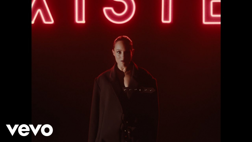 Barbara Pravi : voici le clip "Exister" extrait de son deuxième album ...